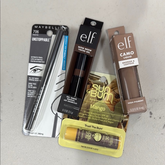 Makeup | Cosmetic Bundle Giveaway | Poshmark